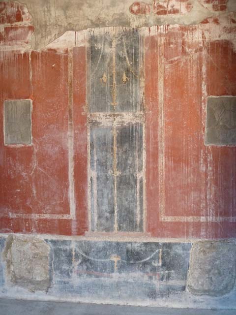 Villa San Marco, Stabiae, June 2019. Room 25, detail of painted ...